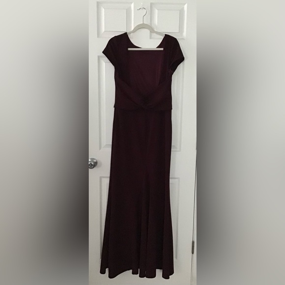 Lulus | Dresses | Lulus Cap Sleeve Gown | Poshmark